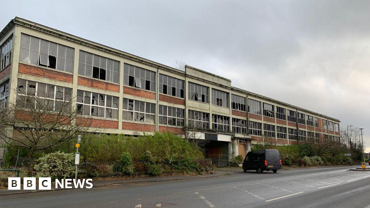 Future uses for Interfloor factory near Dumfries examined - BBC News