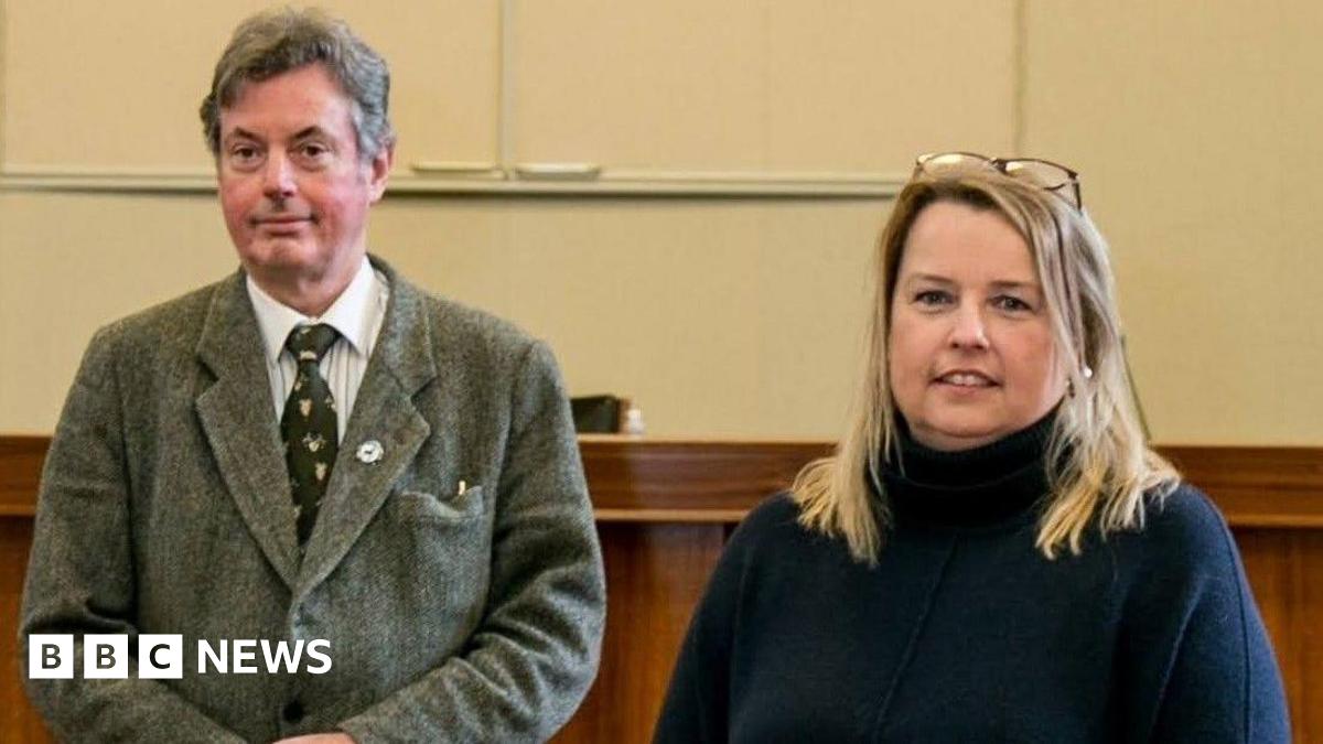 Durham County Council warns of 'severe cuts' amid funding fears - BBC News