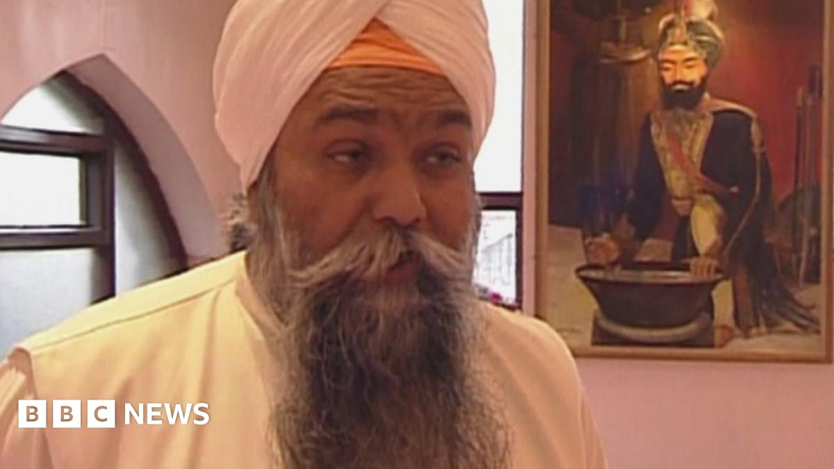 Rajinder Singh Panesar's funeral held in Bradford - BBC News