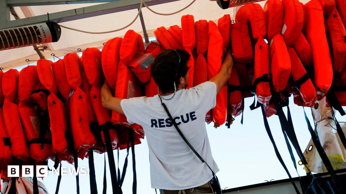 The Aquarius: Migrant taxi service or charitable rescuers? - BBC News