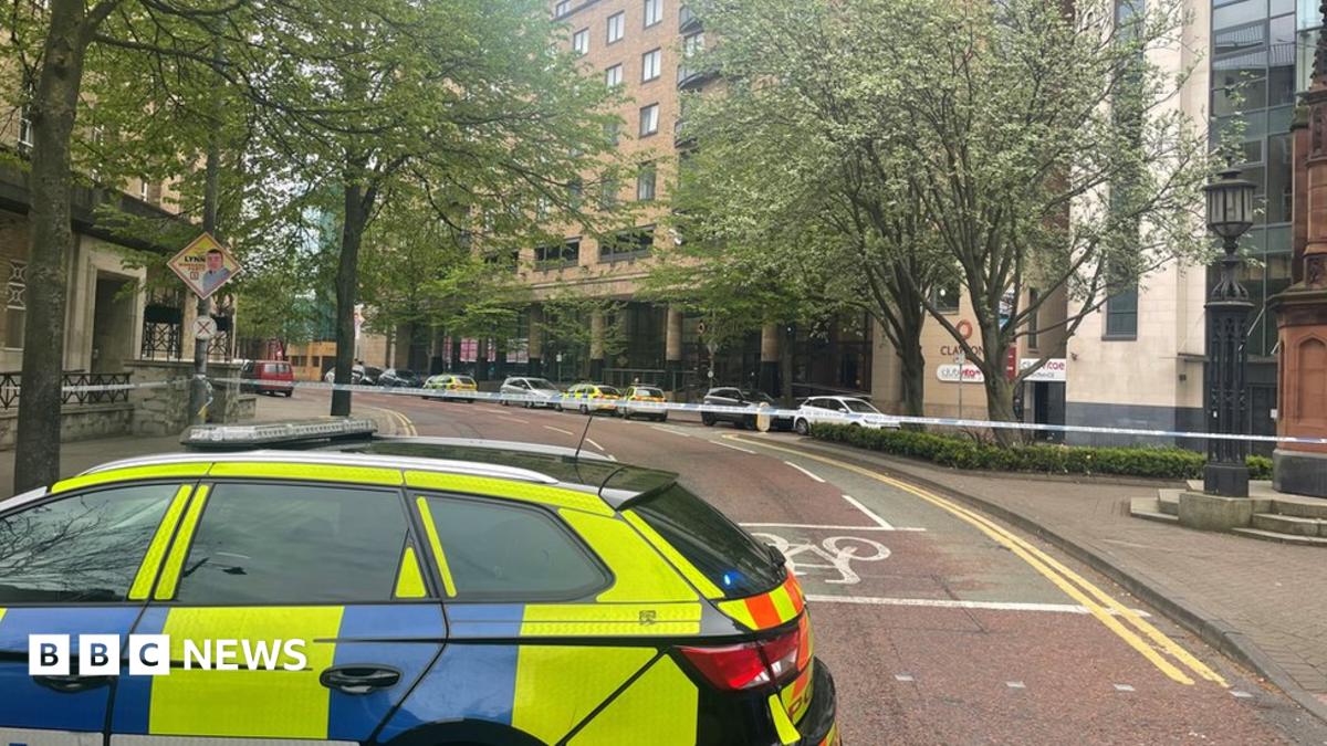Belfast: Man held after hostage 'ordeal' at Clayton Hotel - BBC News