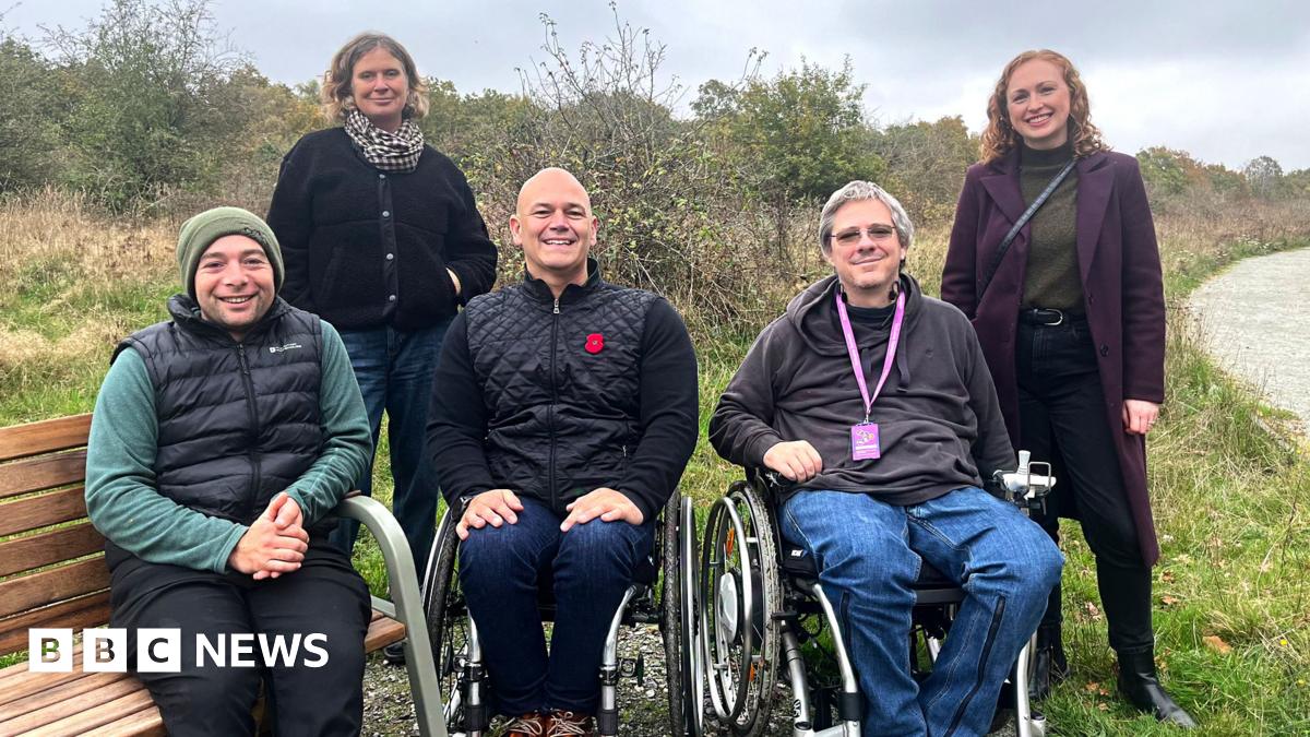 Norwich nature reserve reaches 'gold standard' of accessibility - BBC News