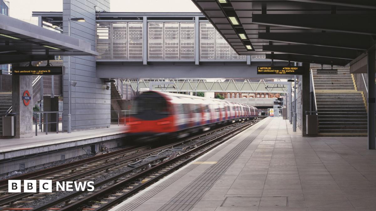 Death of man hit seven times by Tube accidental, inquest finds - BBC News