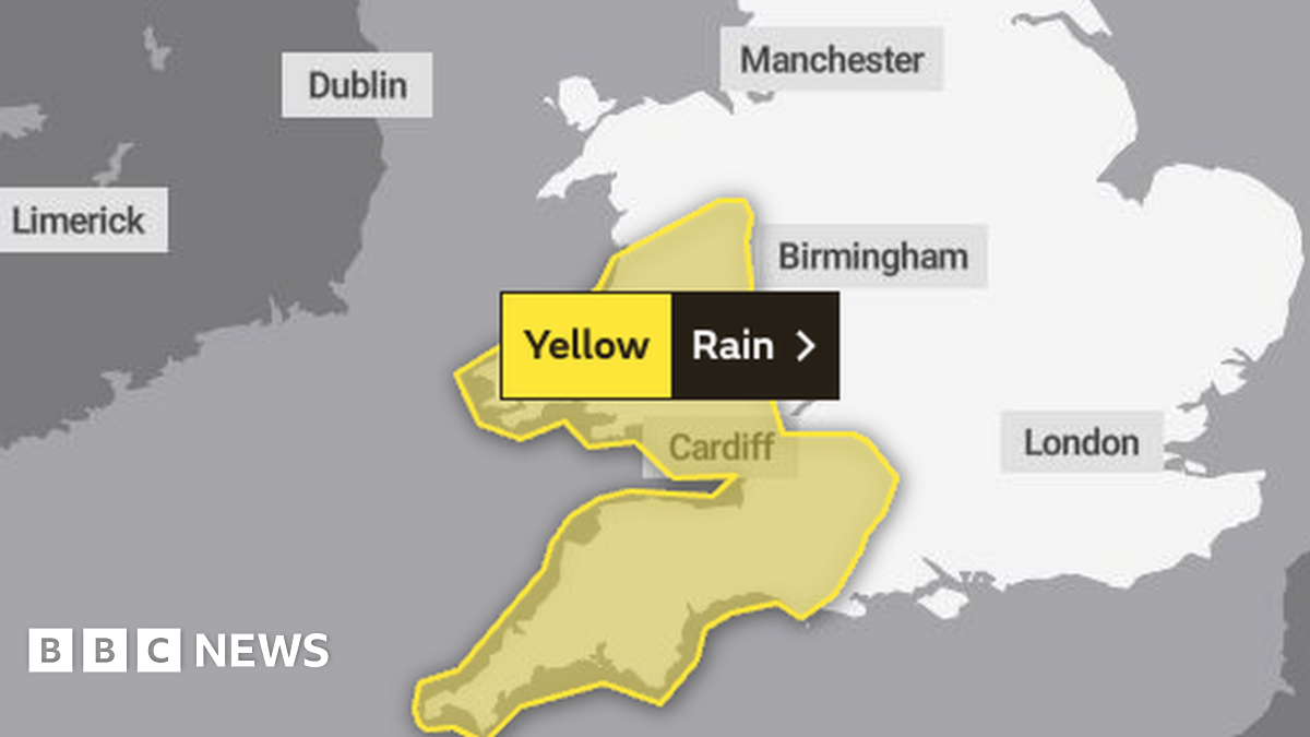 Devon and Cornwall flood and power cuts warning as downpours sweep in - BBC News