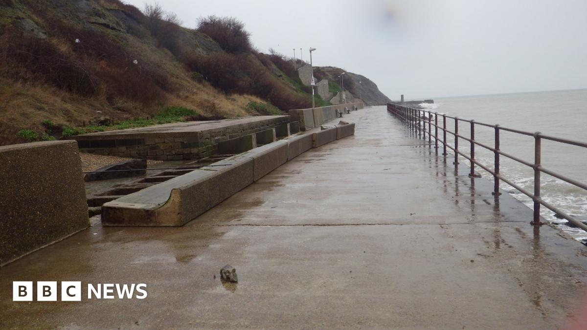 Folkestone's storm-damaged sea wall repaired - BBC News