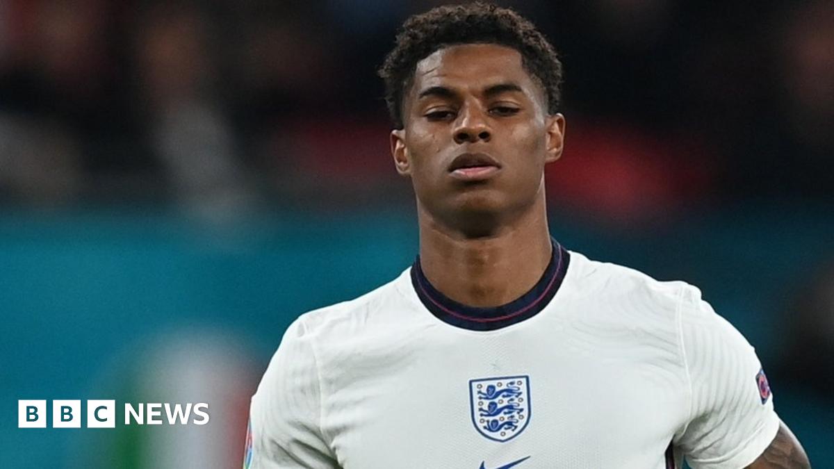 Man who sent Marcus Rashford racist Euro 2020 final tweet jailed - BBC News