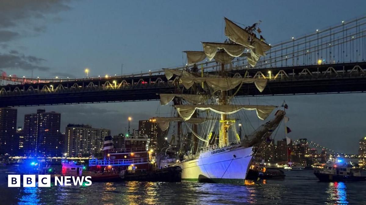 Brooklyn Bridge crash live: National Transportation Safety Board gives ...