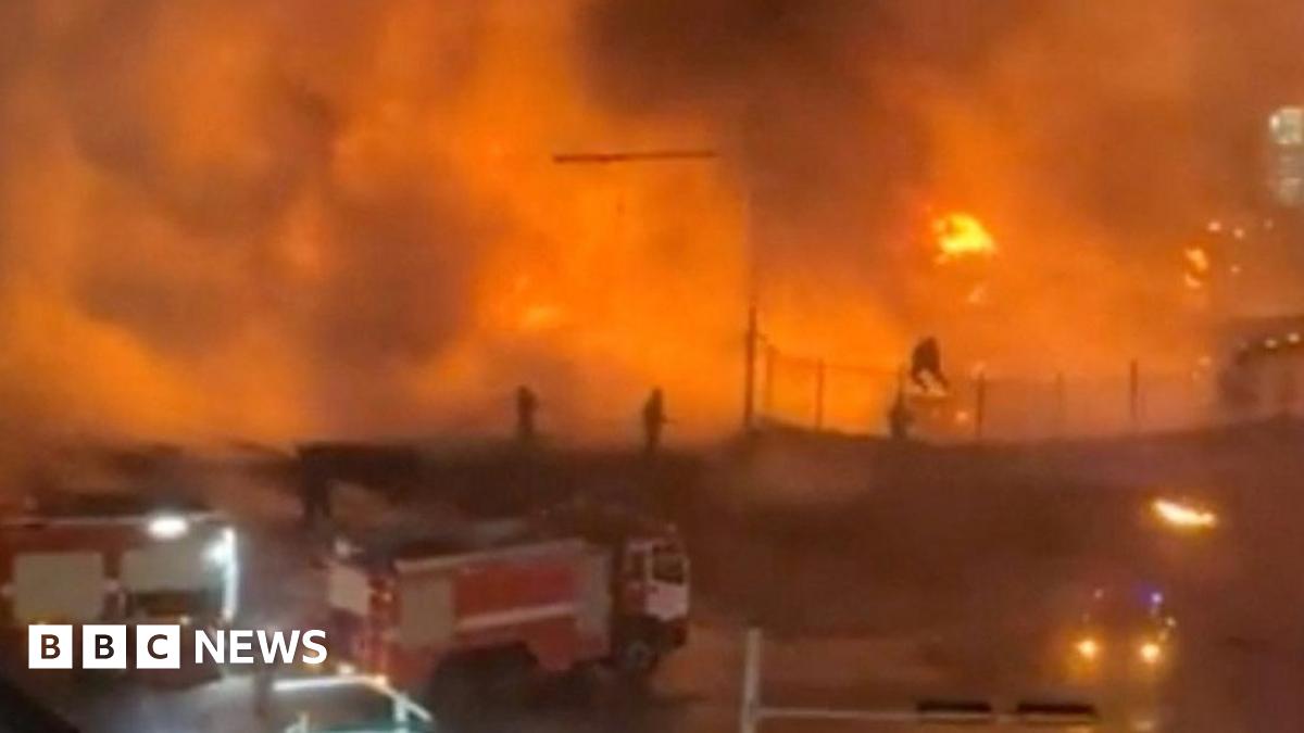 Mongolia: Three dead after liquified natural gas tanker crashes - BBC News