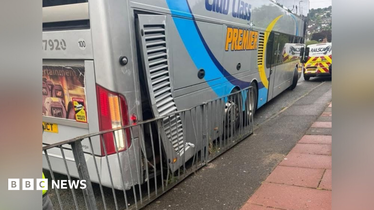 Brighton school's football tour cancelled after bus damage - BBC News