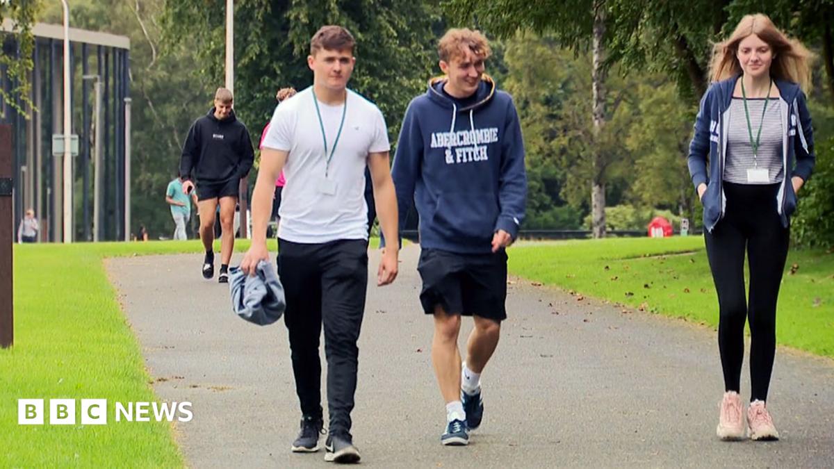 Covid in Scotland: Students return with cautious hope for normality ...
