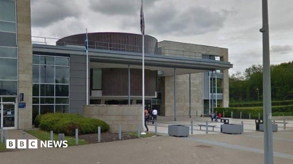 Three men in court following £1m cocaine seizure in West Lothian - BBC News
