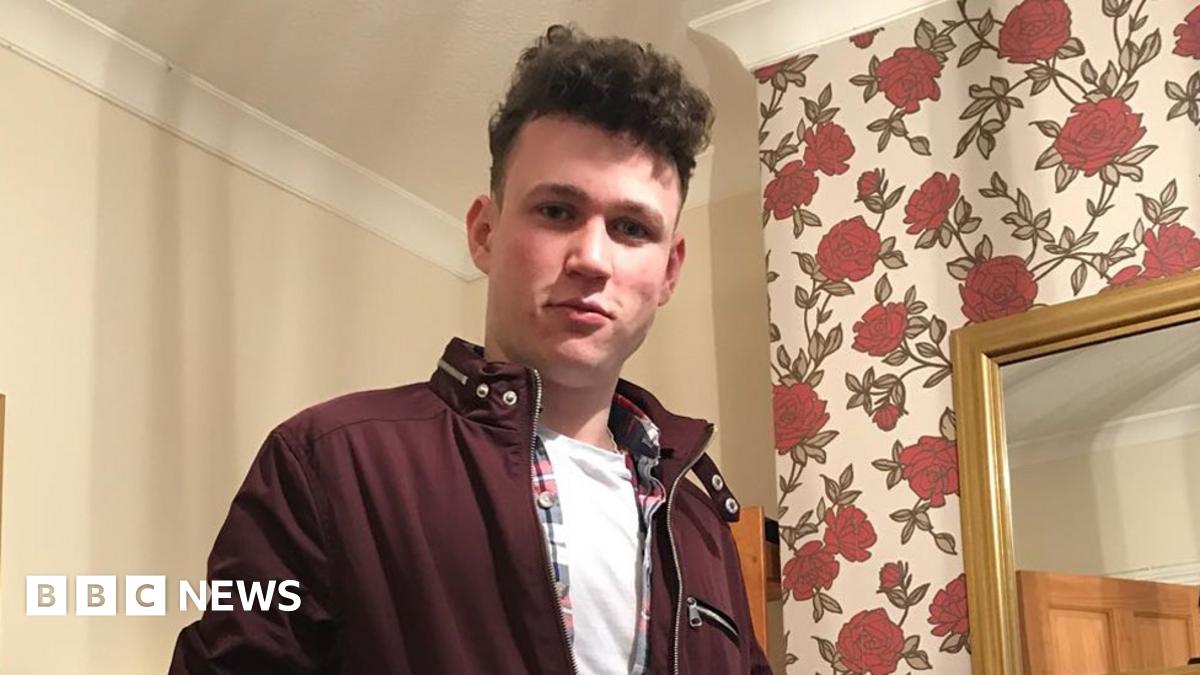 Missing Charlie Pope: Body found in Manchester canal - BBC News