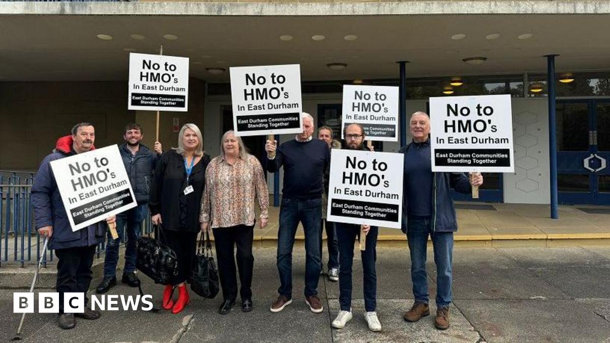 East Durham campaigners call for meeting over HMO fears - BBC News