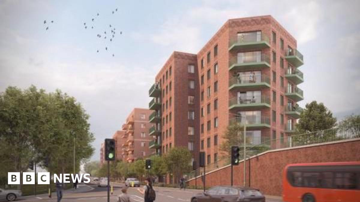 High Barnet: Loss of station parking sparks development concern - BBC News