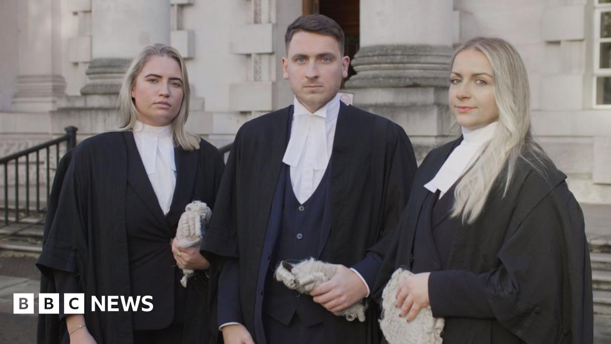 Legal aid: Lawyer strike disrupts NI courts - BBC News