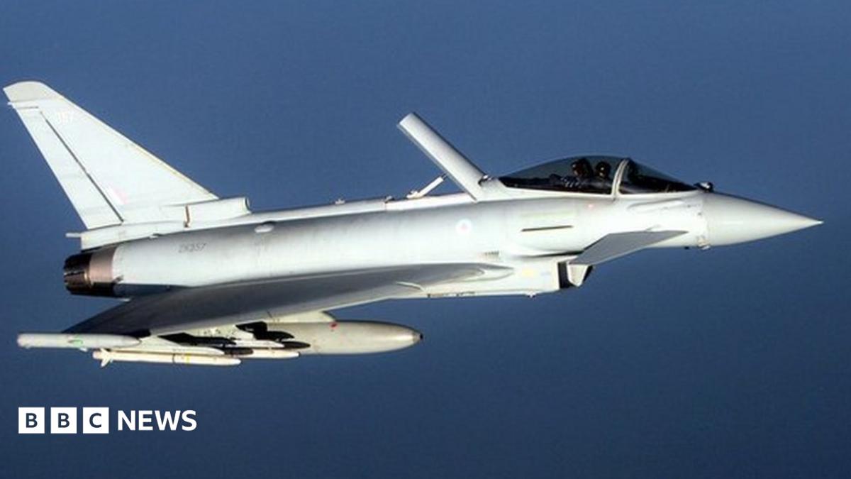 BAE Lancashire factories win £135m Eurofighter upgrade contract - BBC News
