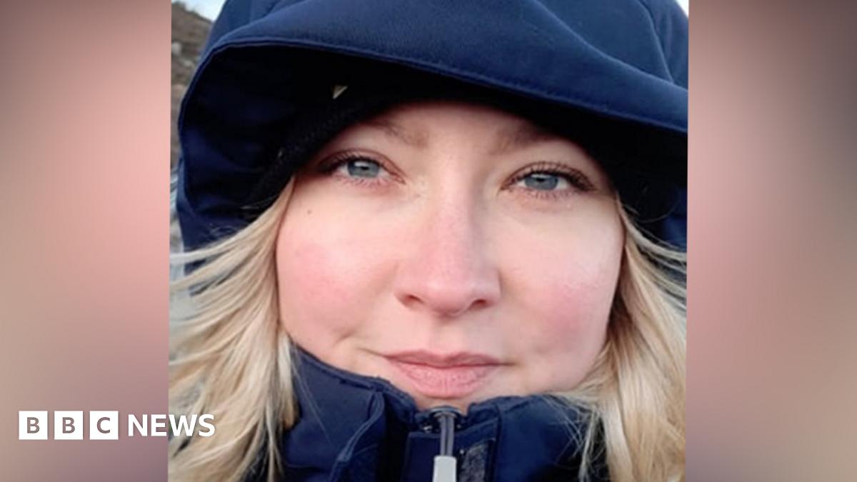 Missing walker: 'I have never been this close to death' - BBC News