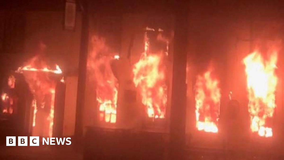 Welder whose party 'prank' caused pub fire sentenced - BBC News