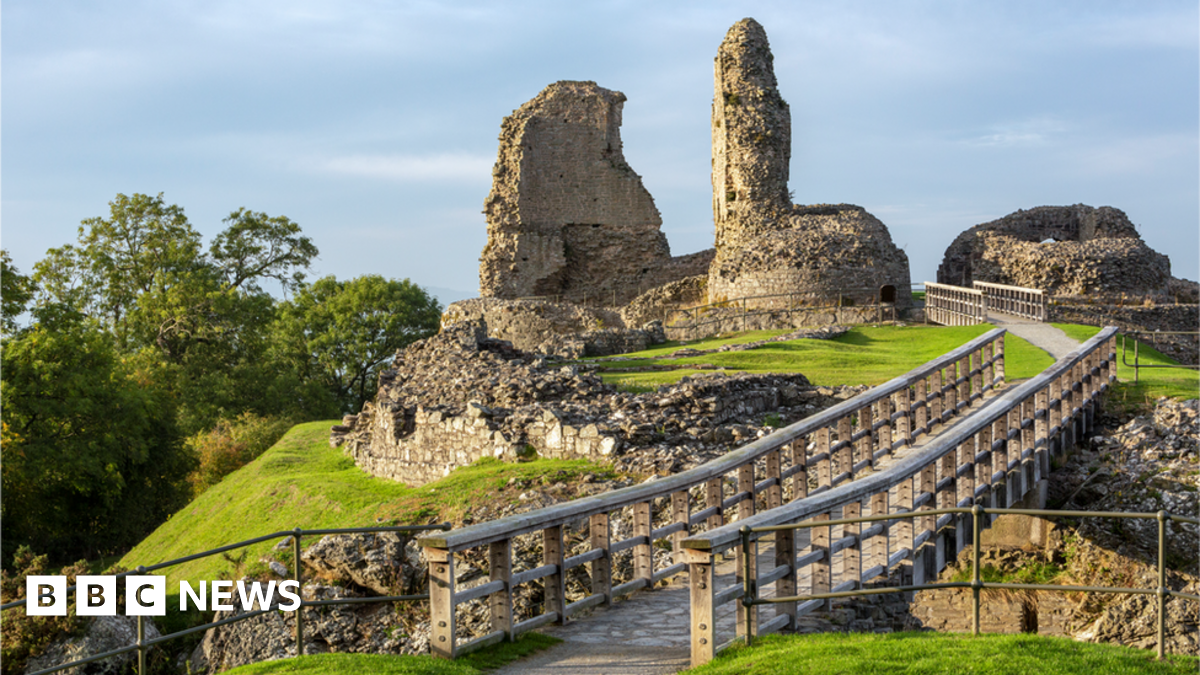 Montgomery Castle: Story behind Wales' most fought-over castle - BBC News