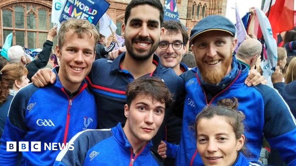 GAA World Games: International teams parade in Derry - BBC News
