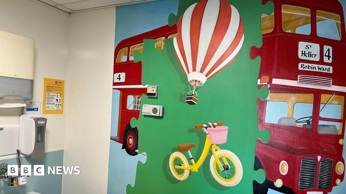 New murals bring colour to Jersey children's ward - BBC News