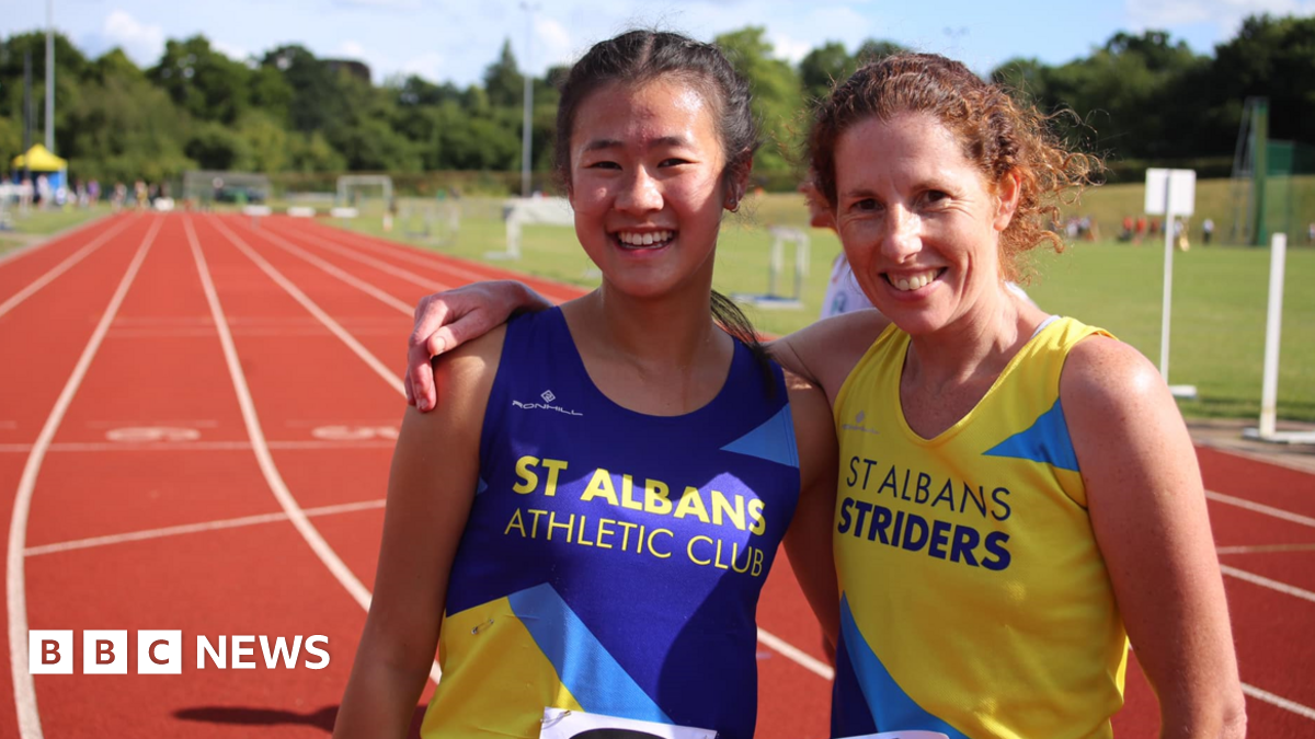 St Albans Athletic Club saves track after pavilion closure - BBC News