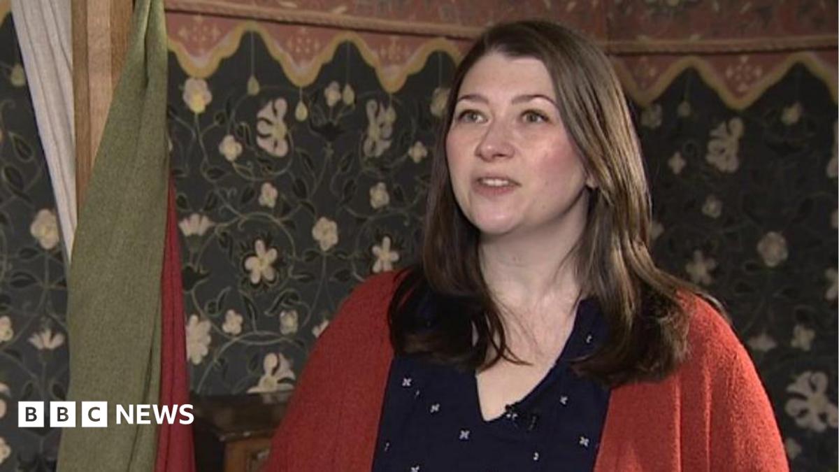 Race against clock to spruce up Shakespeare's birthplace - BBC News