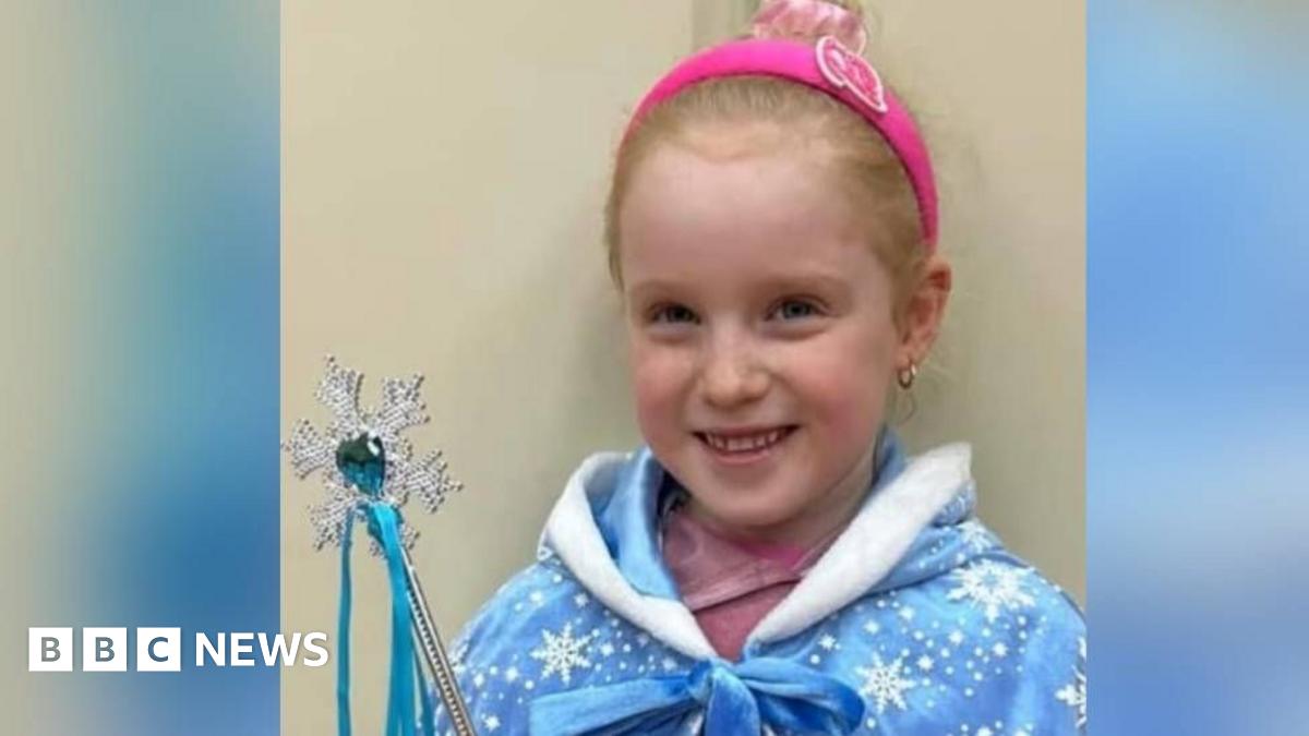 Driver Kurtis Dwyer jailed for hitting five-year-old on scooter - BBC News