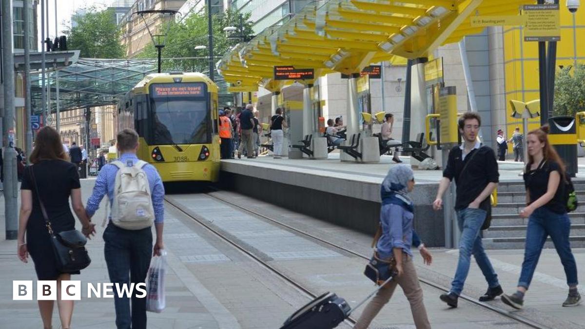 Greater Manchester tram services disrupted - BBC News