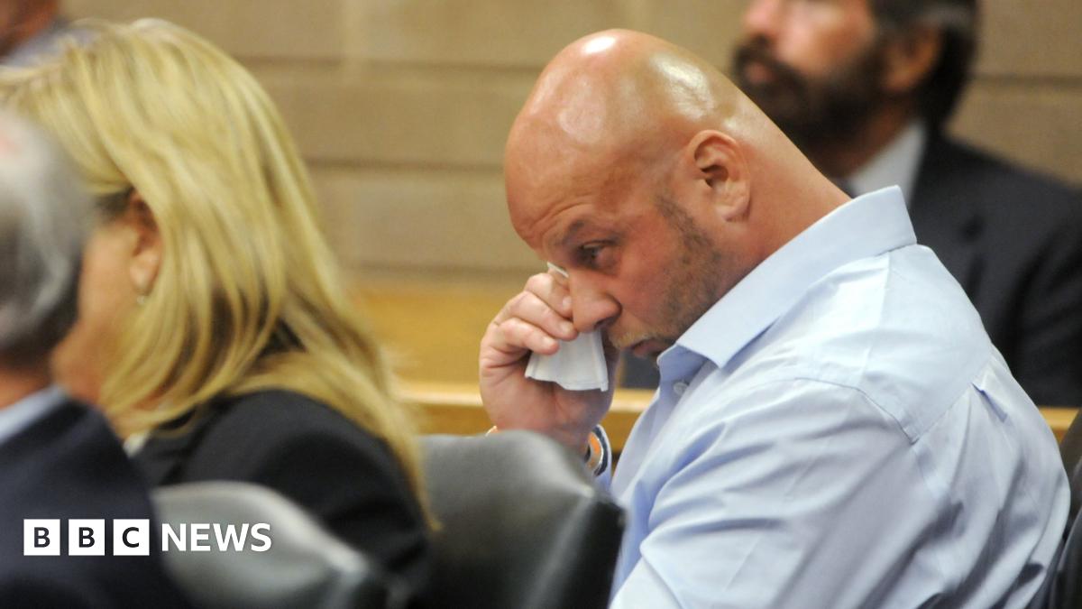 North Carolina man freed after 28 years in prison - BBC News