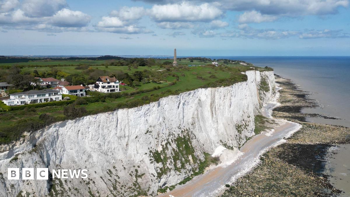 Kent: Councils disappointed at not making devolution list - BBC News