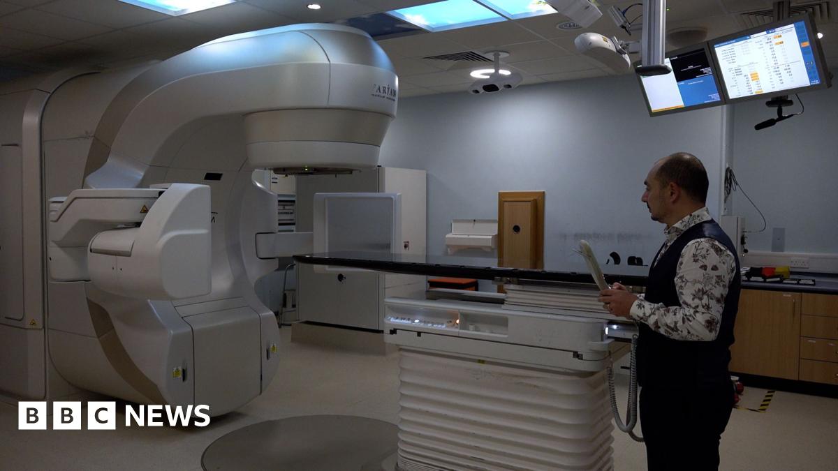Next-generation radiotherapy machines for Cornish hospital - BBC News
