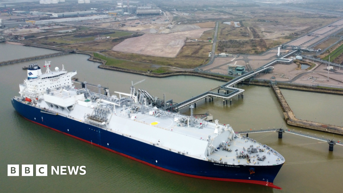 British Gas-owner buys huge LNG terminal for £1.7bn - BBC News