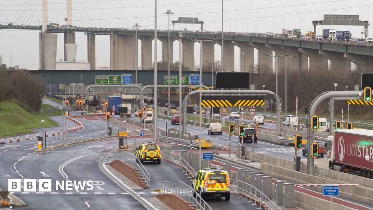 QEII Bridge at Dartford Crossing reopens after Storm Darragh closure ...