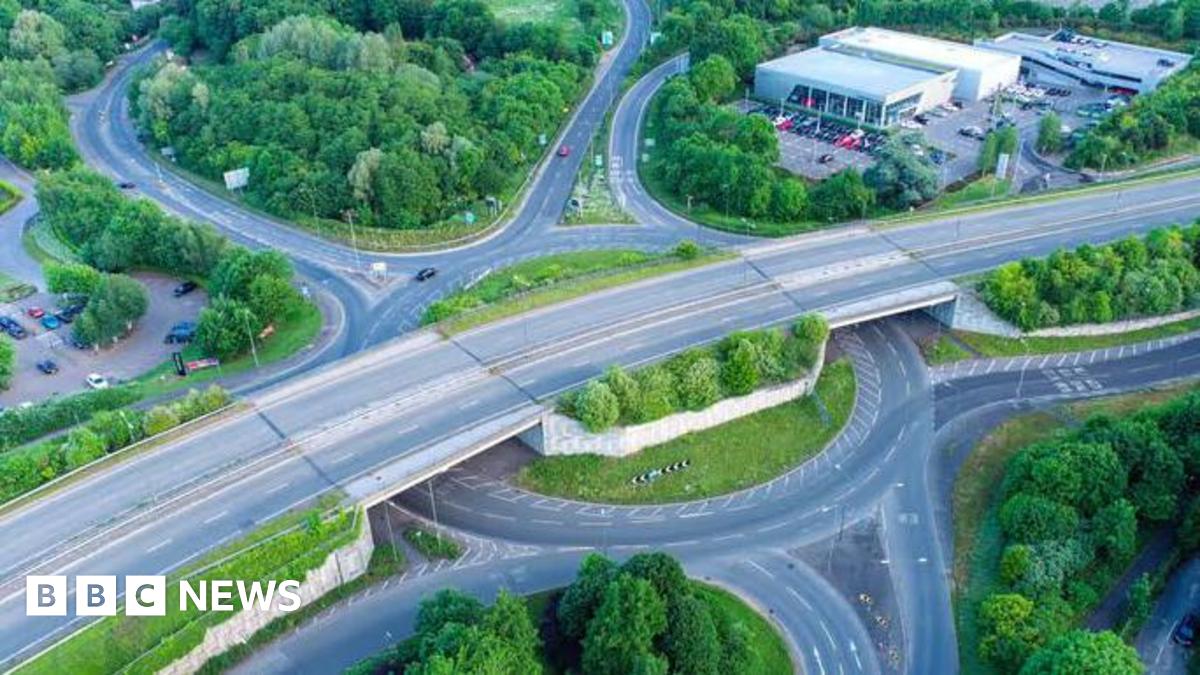 Maidstone roundabout to be redesigned after spate of crashes - BBC News