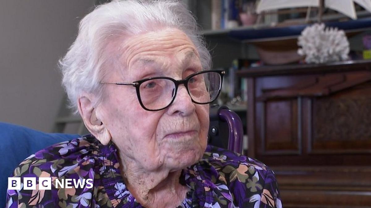 Mobile phones are a menace to the young, 109-year-old says - BBC News