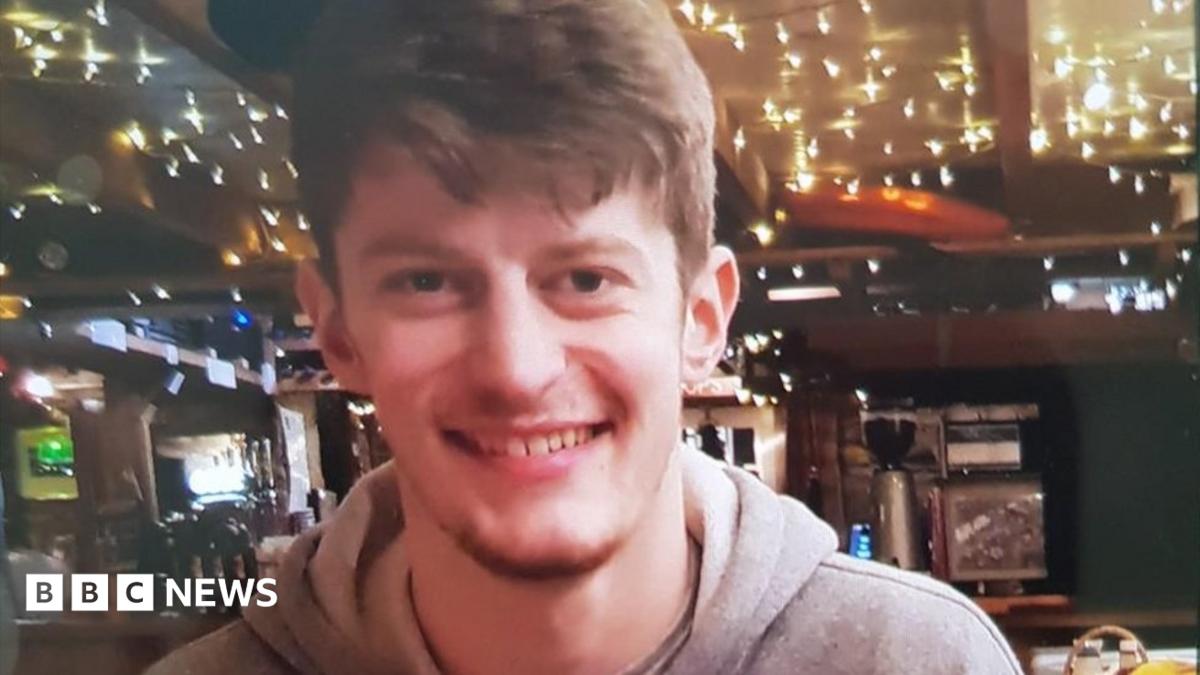 Thomas Canton: Tributes paid to loving son who died in crash - BBC News