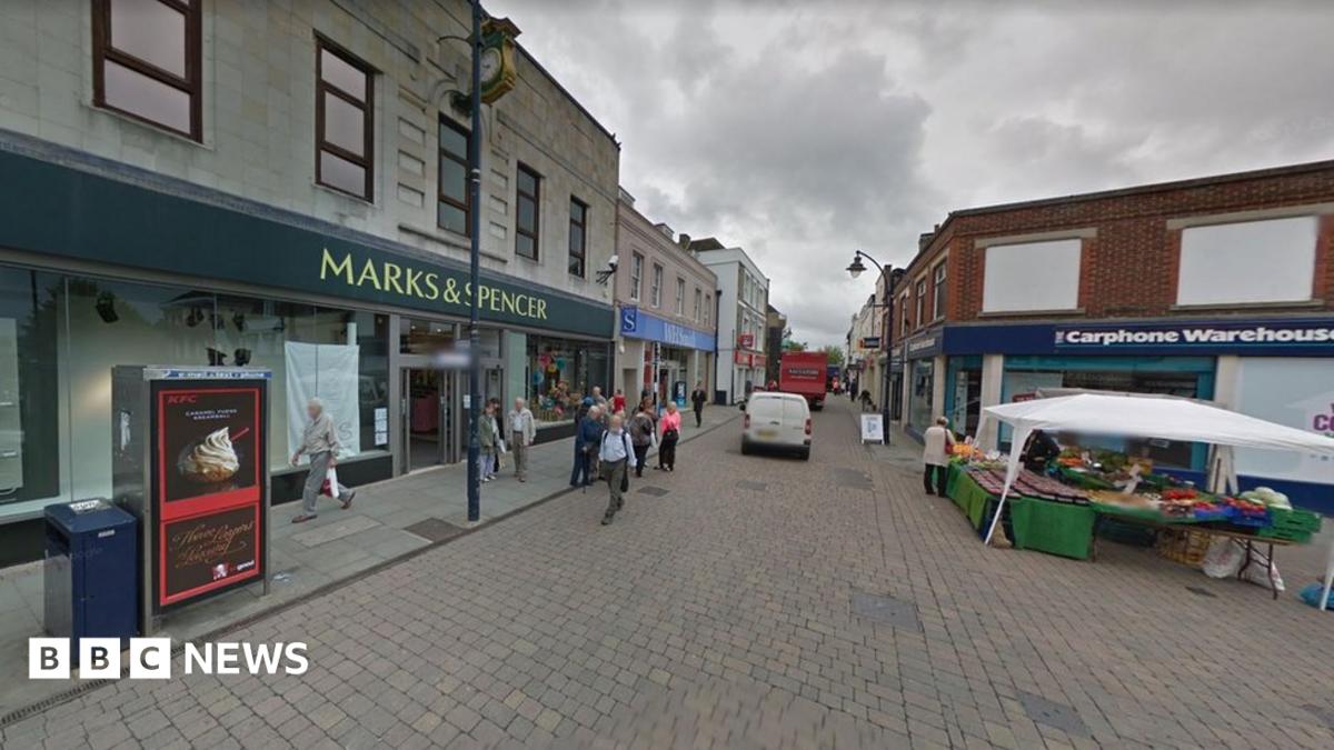 Teenager charged with murder after man's death in Maidstone - BBC News