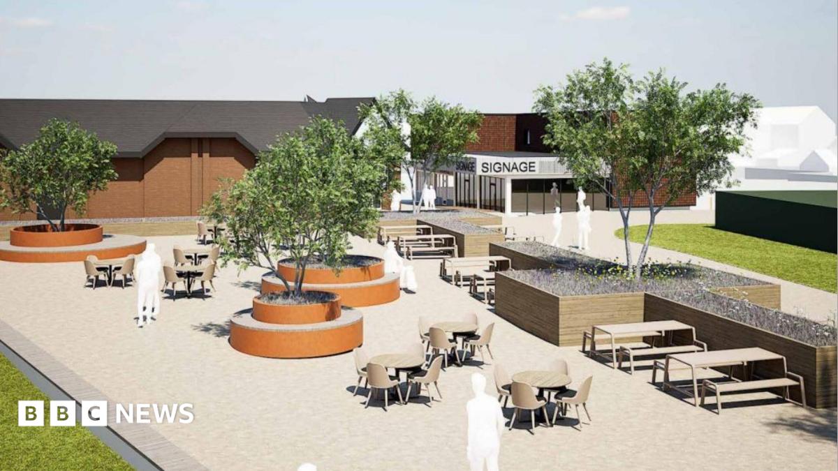 Uttoxeter shopping centre demolition plans put forward - BBC News
