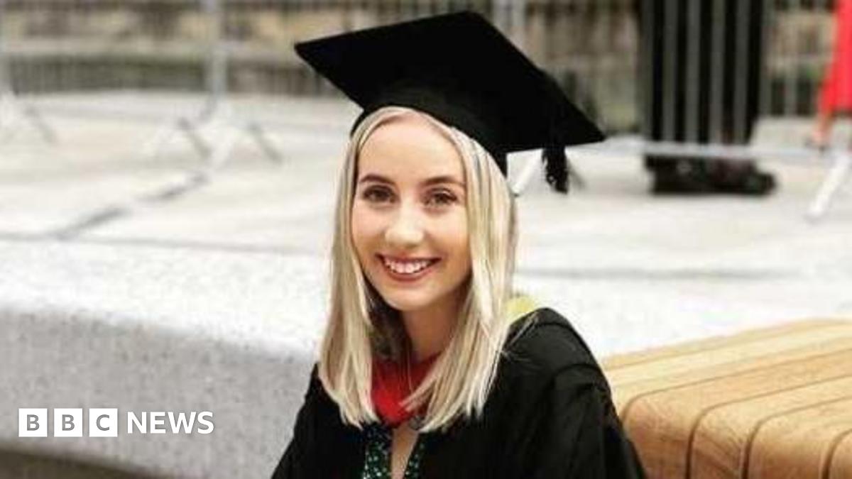 Drink driver jailed for crash that killed 22-year-old woman - BBC News