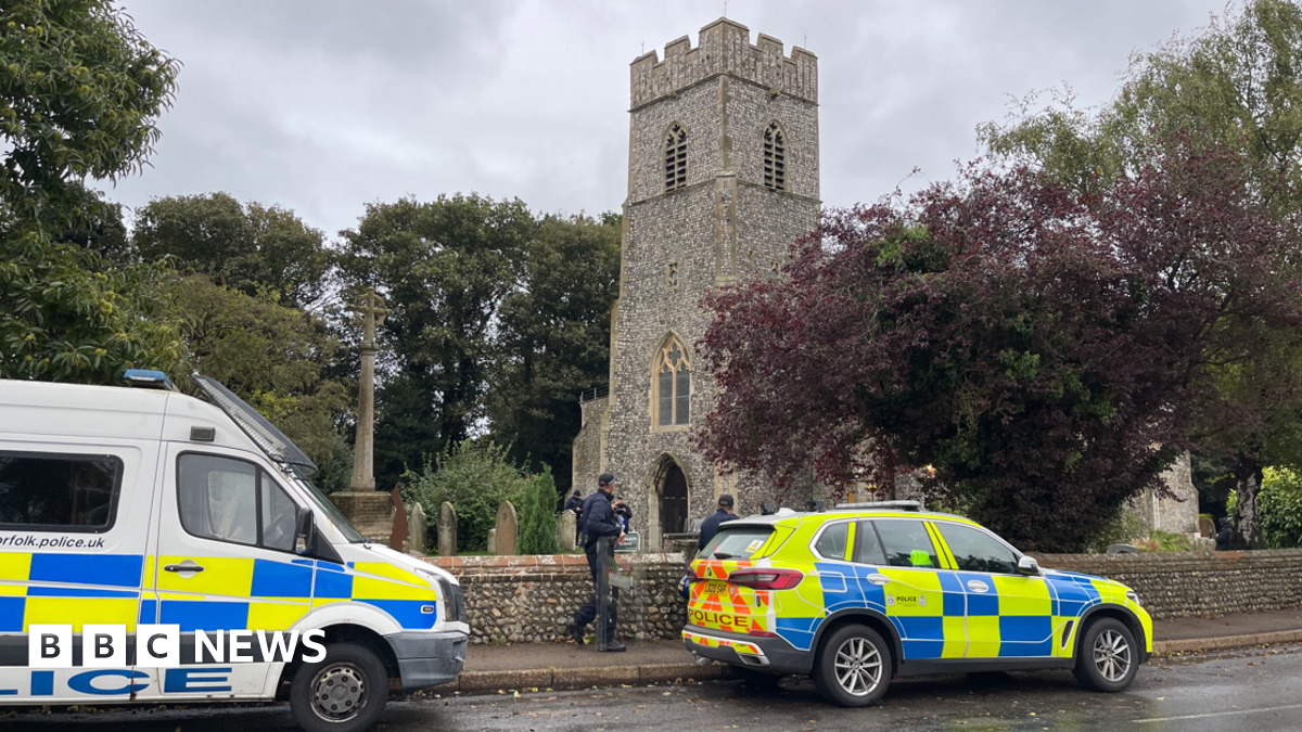 Police arrest man after 25-hour Overstrand church stand-off - BBC News