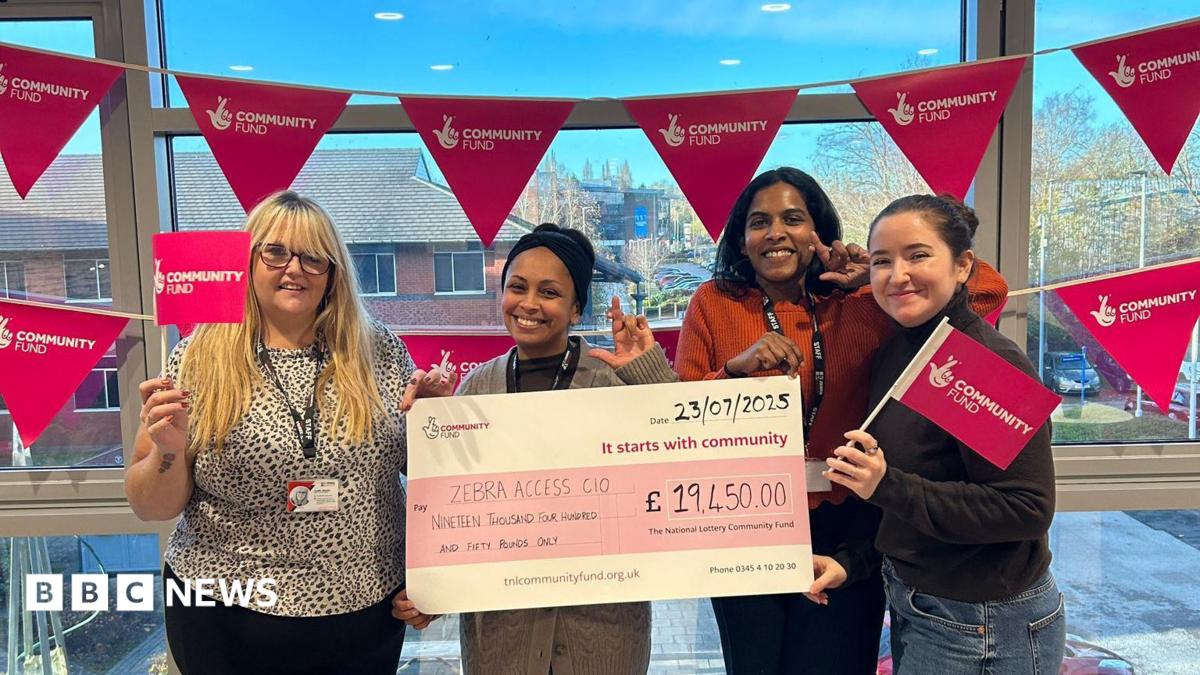 Wolverhampton deaf charity awarded £19.5k lottery funding - BBC News