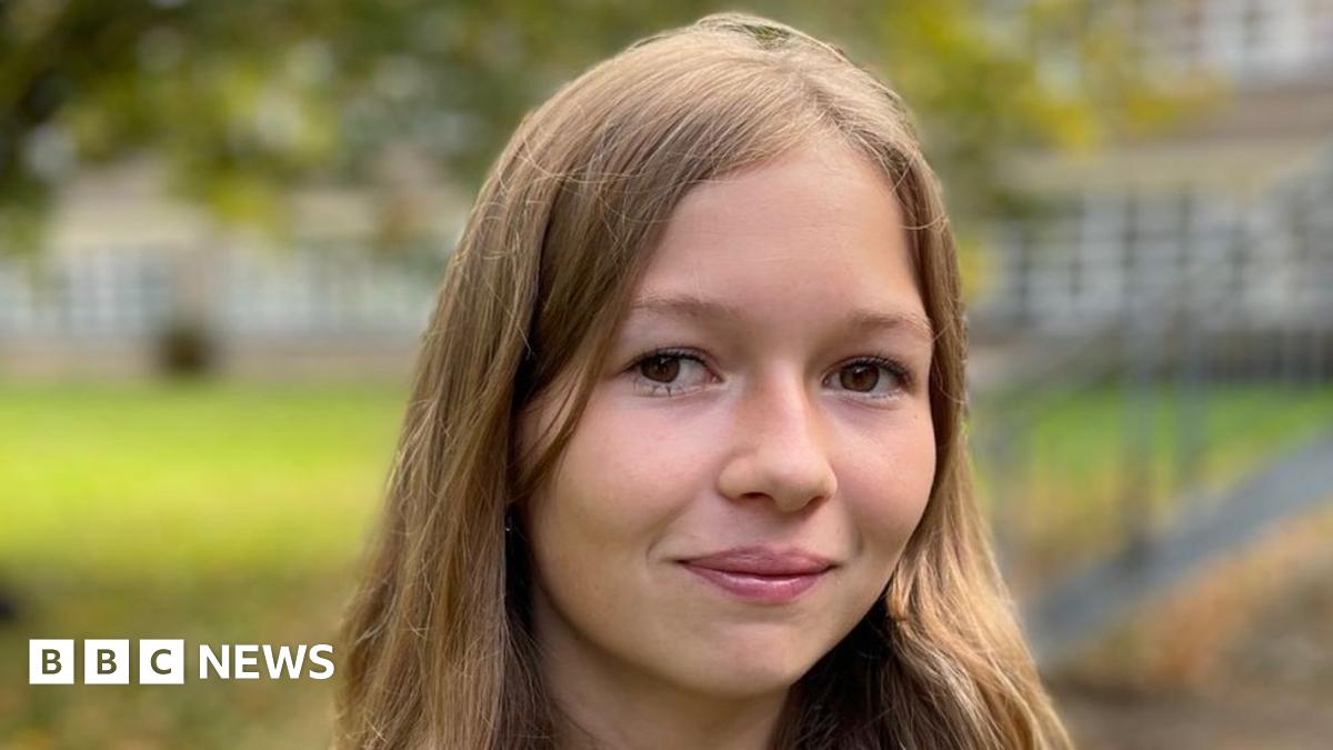 Bus cuts: 'I will have no way to get to college' - BBC News