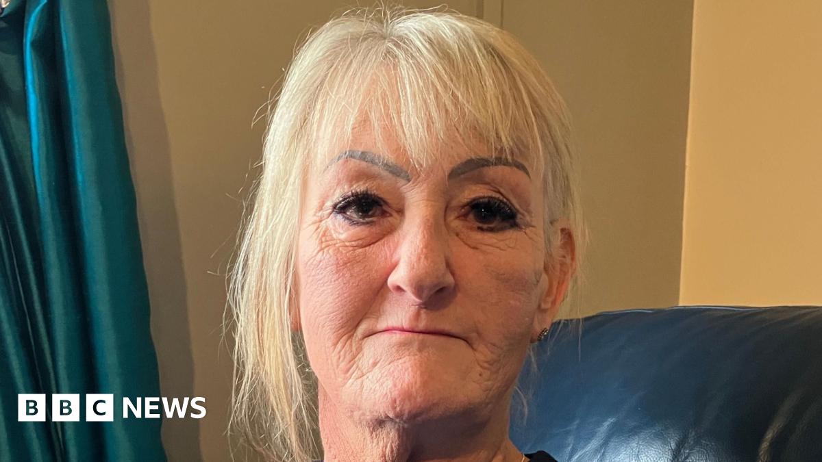 Lee Mullen: Woman attacked by rapist recounts toilet assault - BBC News