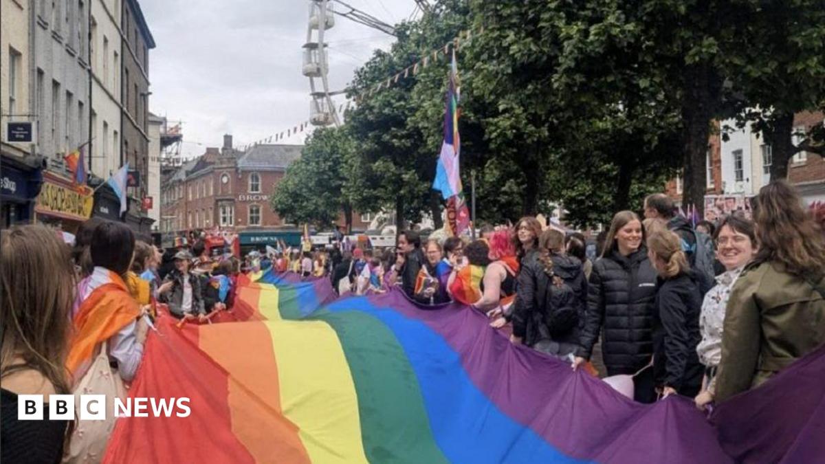 Thousands gather for York's annual Pride parade - BBC News