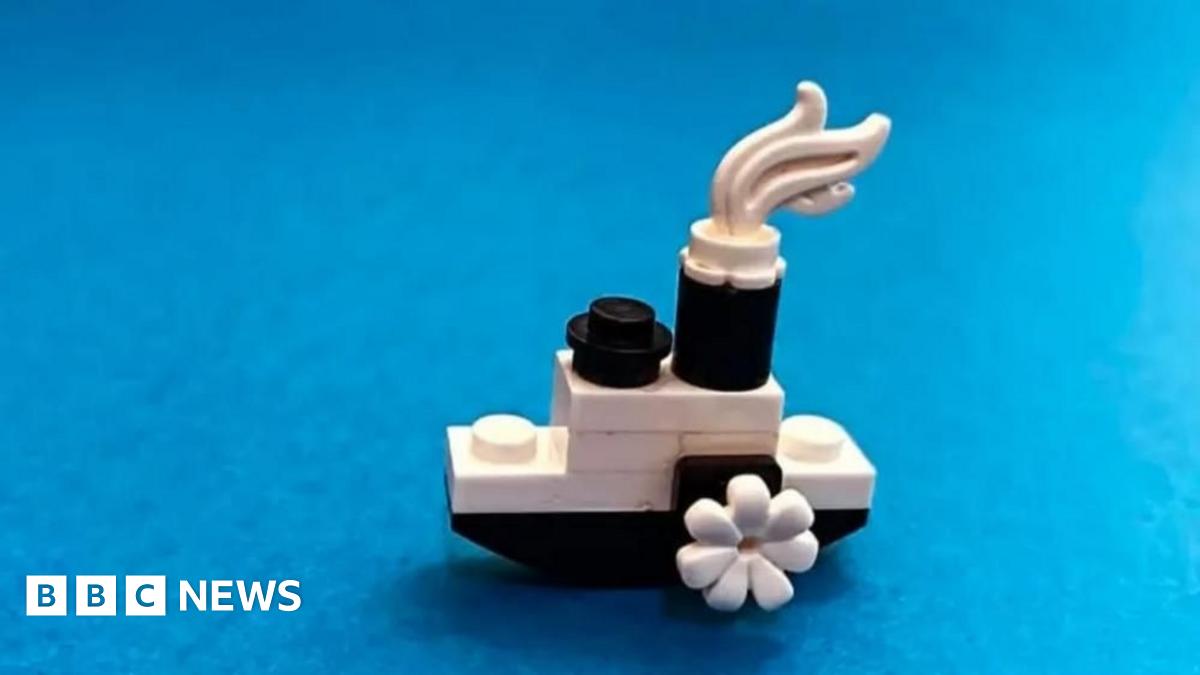 Lego fan goes viral on Instagram with eight brick micro-builds - BBC News