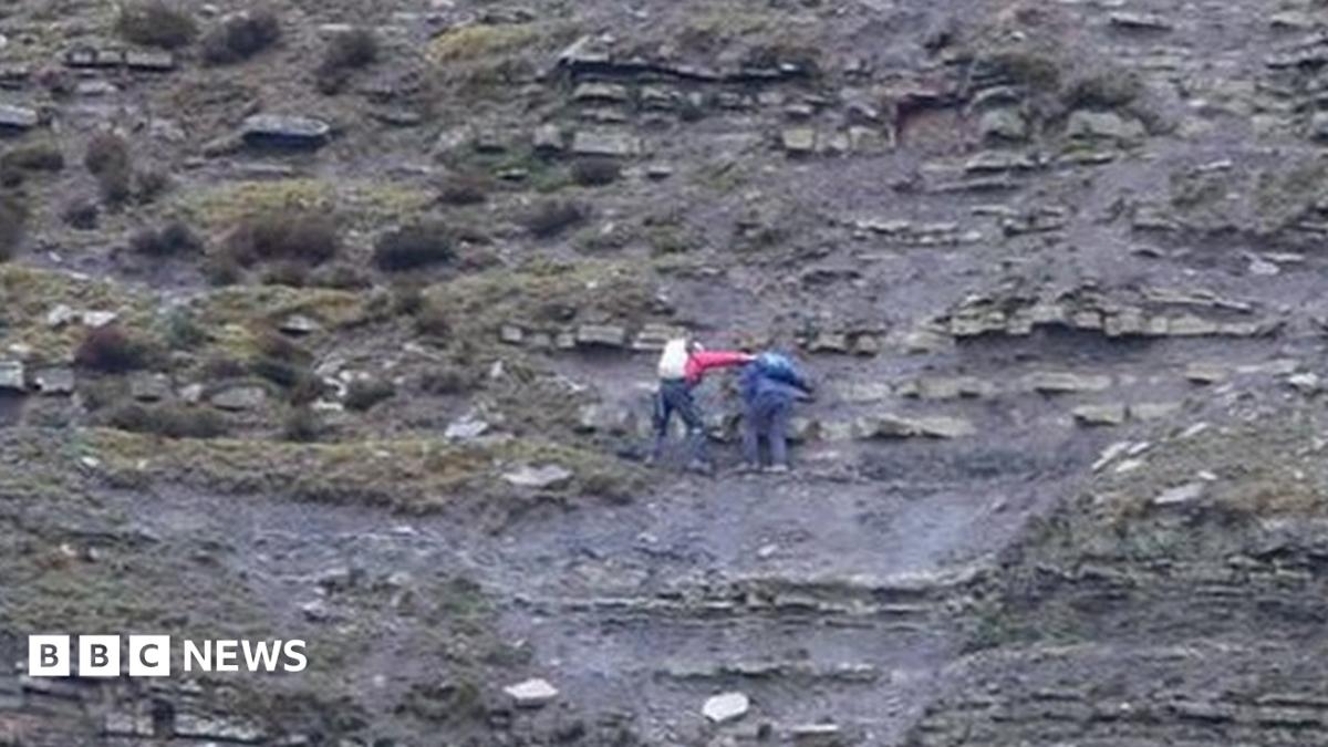 Mam Tor: Man rescued after getting stuck on Peak District hill face ...