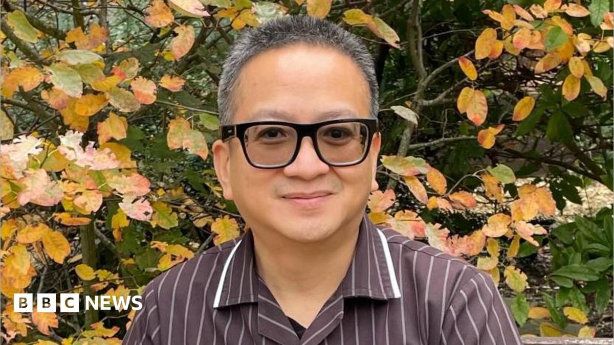 Peterborough Filipino nurses mark 25 years at NHS trust - BBC News