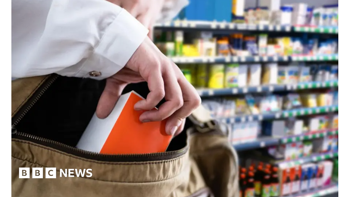 Norfolk police chief calls for tougher penalties for shoplifters - BBC News
