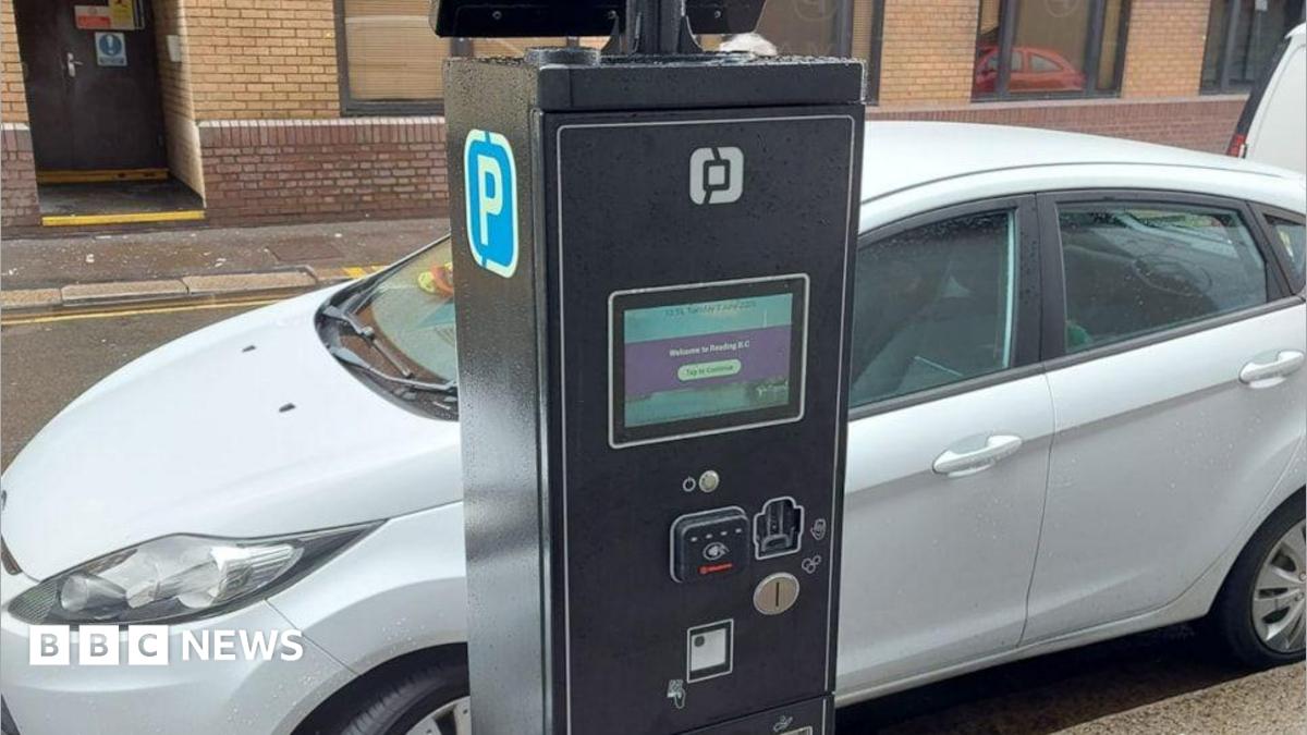 Reading: New parking machines being installed at 96 locations - BBC News